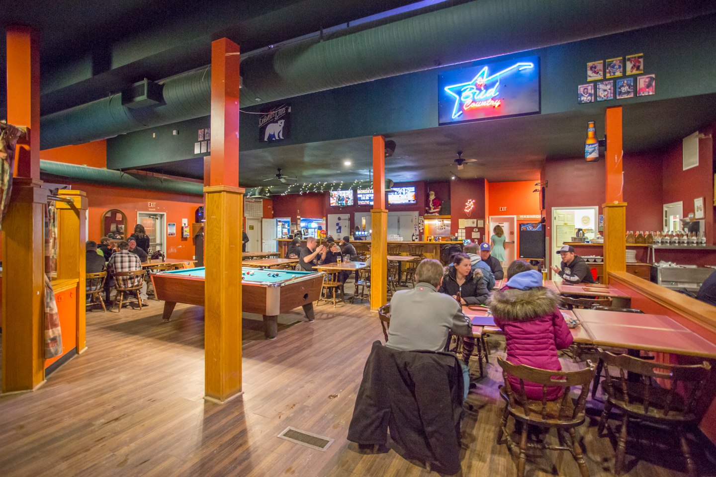 Contact Us - Lumsden Hotel & Steak Pit